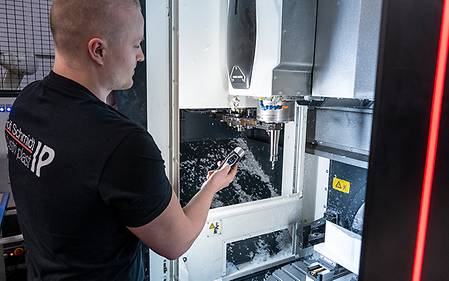 DMG MORI NETservice - A/S Rolf Schmidt Industri Plast - DMG MORI ...